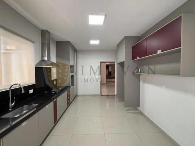 Casa Térrea 4 Suítes para locação