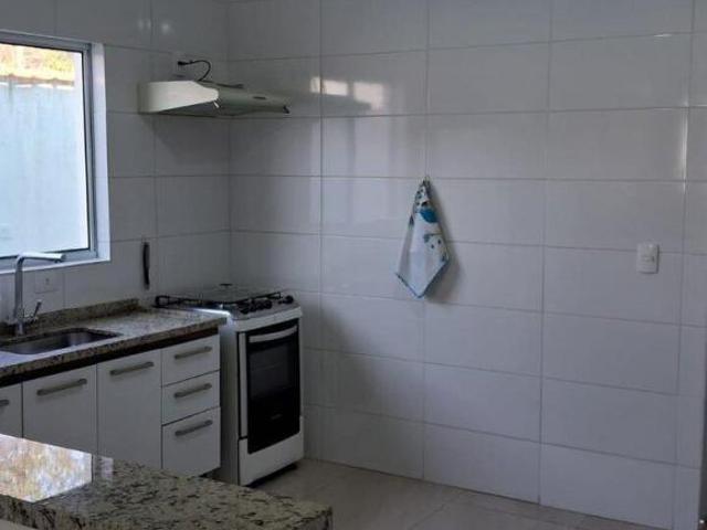 Casa térrea 504 m² 12m x 42m R$ 670.000,00 Condomínio fechado Parque Terceiro Lago 3 dormitórios 1 s