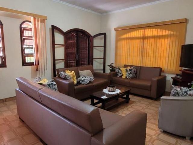 Casa térrea 5 dormitórios centro