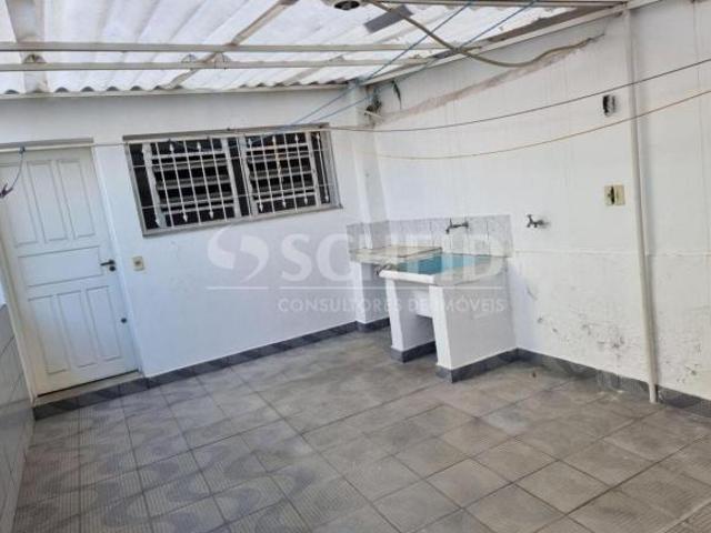 Casa térrea 03 quartos 04 vagas de garagem no sacomã