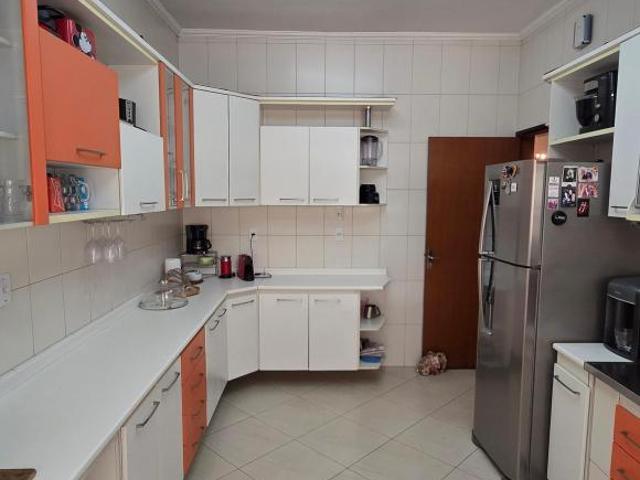 Casa térrea 02 quartos/02 vagas e quintal Cidade Ademar