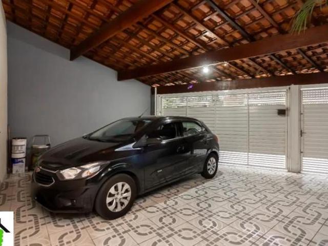 Casa Térrea 04 Dormitórios + 02 Suítes + 01 Edícula + Varanda + 02 Vagas Garagem