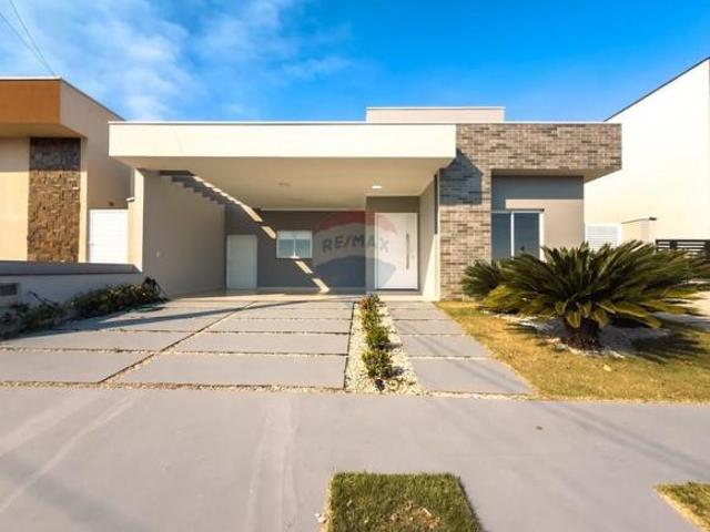 Casa Térrea 04 dormitórios, 1 suíte à venda por R$ 990.000,00 Condomínio Lagos D&apos Icarai Salto/SP