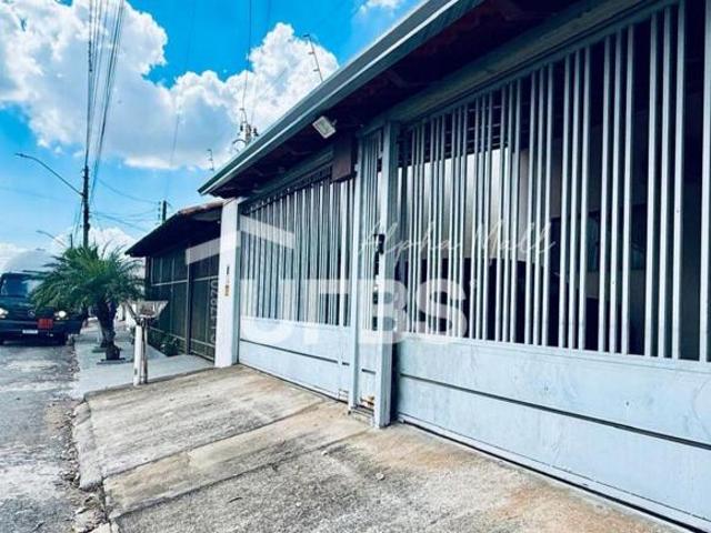 CASA TERREA 142,79MT 3 QUARTOS SENDO 1 SUITE SETOR CONJUNTO CACHOEIRA DOURADA