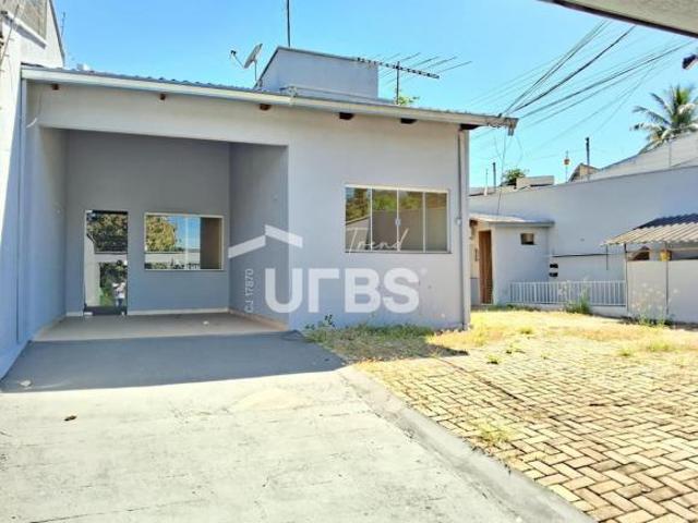 CASA TERREA 157,88MT 2 QUARTOS SENDO 1 SUITE SETOR CENTER VILE