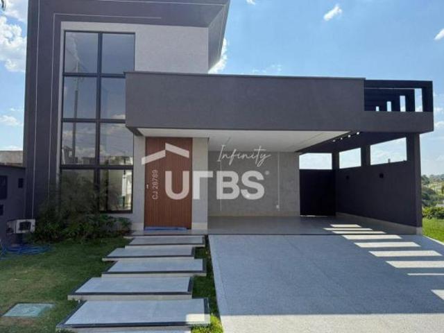 CASA TERREA 160MT 3 SUITES JARDINS CAPRI