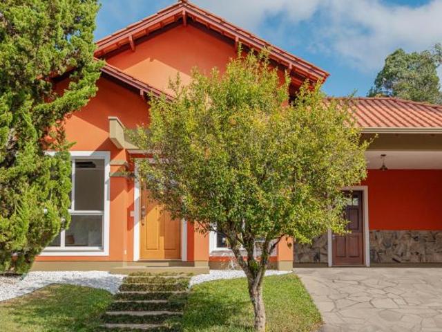 Casa térrea 180m² em condomínio | 3 quartos 1 suíte + escritório | Com quintal Santa Felicidade