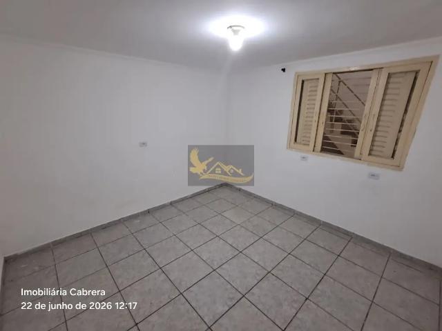 Casa Térrea, 1 Quarto para Alugar, 25 m² por R$ 800,00