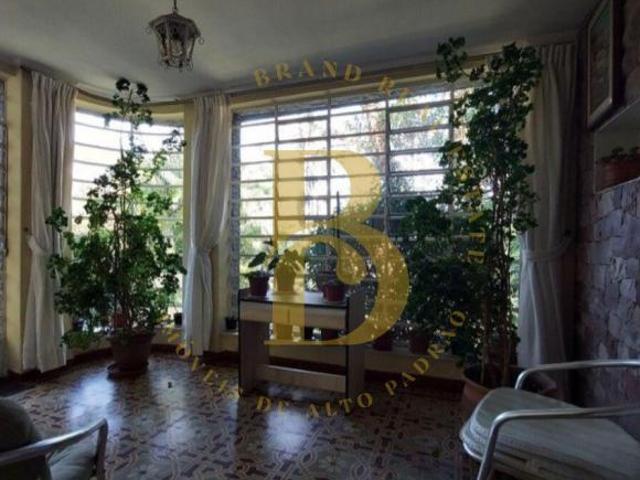 Casa Térrea 1.500m²,4 Dormitórios e 4 Vagas
