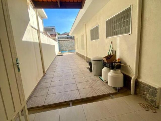 Casa térrea 200m2 no Butantã,3 Quartos,1 suite,6 vagas,piscina. FL13