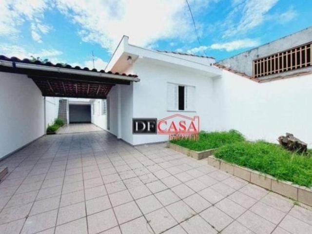 Casa Térrea. 200m² de terreno. Totalmente plana. Toda em Laje