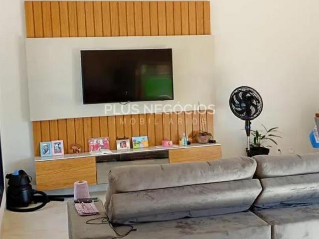 Casa Térrea 212m² Construção 317m² Terreno 3 Suítes Piscina Área Gourmet Varanda Master 4 Vag