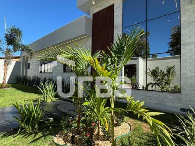 CASA TERREA 217,35MT 4 SUITES SETOR JARDIM ATLANTICO