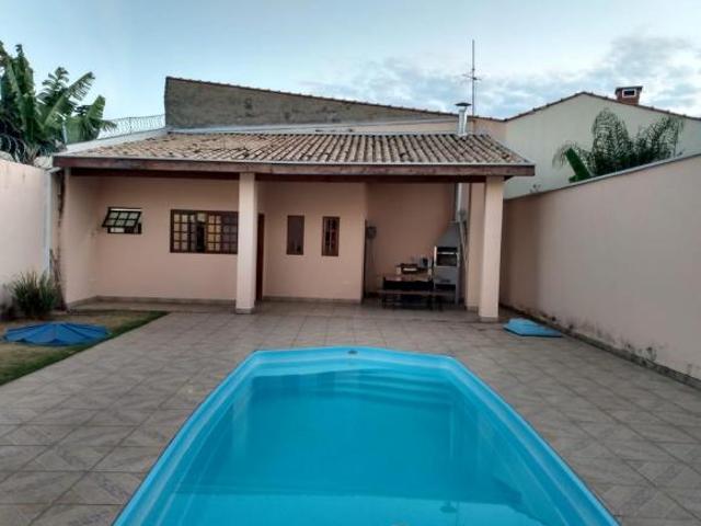 Casa Térrea 235 M² 3 Dormitórios 4 Vagas Área Gourmet Com Piscina e Edícula