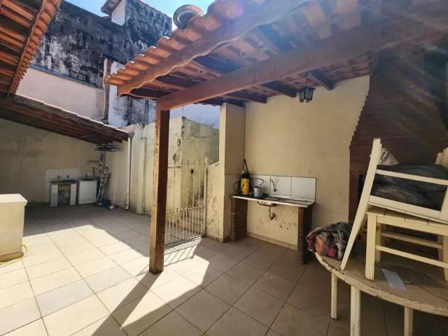 Casa terrea 250m² de terreno 3 dormitorios 1 suite COM 3 VAGAS Vila Universitária
