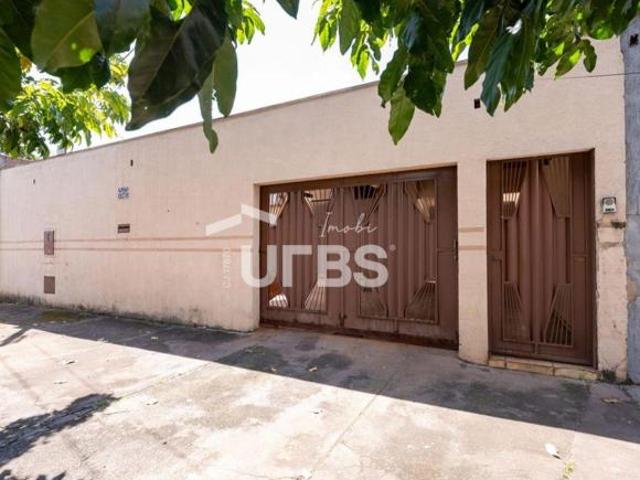 CASA TERREA 250MT 6 QUARTOS SENDO 3 SUITES SETOR JARDIM AMERICA