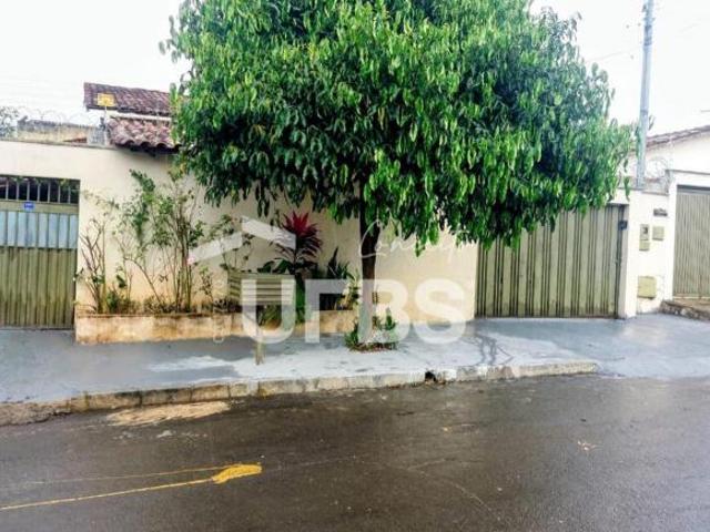 CASA TERREA 264MT 3 QUARTOS SENDO 1 SUITE SETOR FAIÇALVILLE