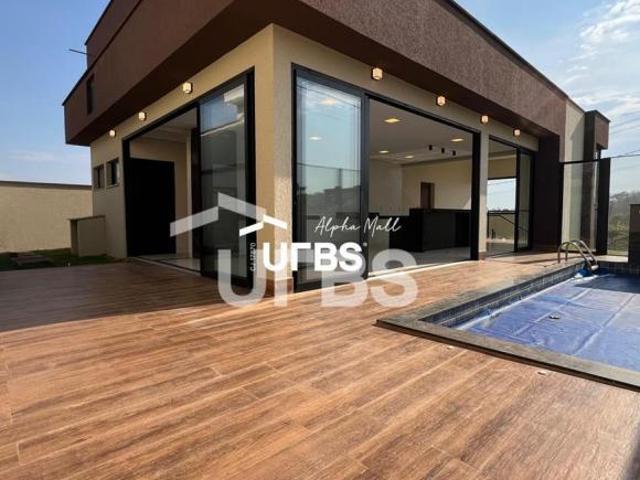 CASA TERREA 269MT 3 SUITES JARDINS BOLONHA