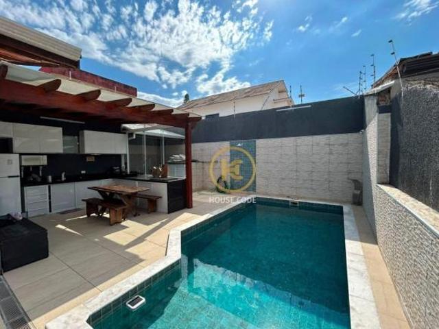 Casa térrea 290 metros da mar com 3 dormitórios à venda, por R$ 620.000 Jardim Marcia I Peruíbe
