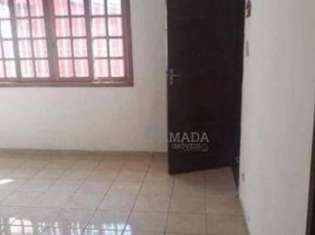 Casa terrea, 2 casas no terreno