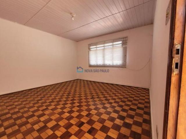 Casa térrea 2 dormitórios no Jabaquara