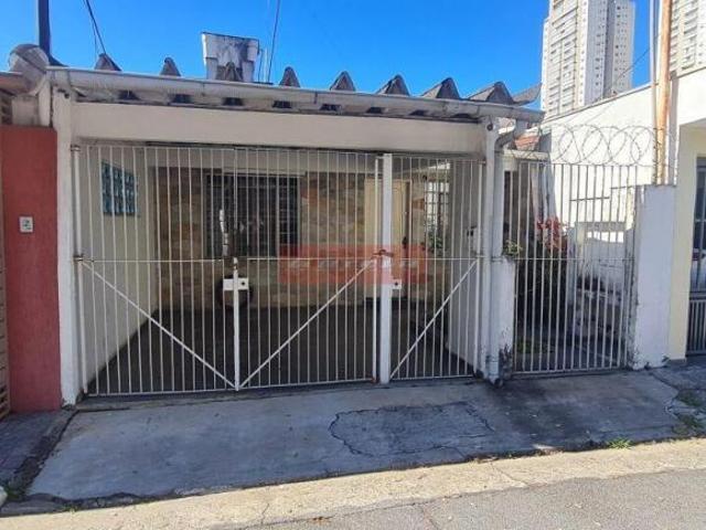 Casa térrea 2 dormitórios + ampla edícula nos fundos excelente localização