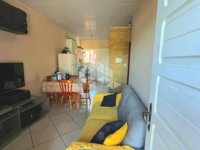 Casa térrea 2 dormitórios bairro Olaria Canoas/RS