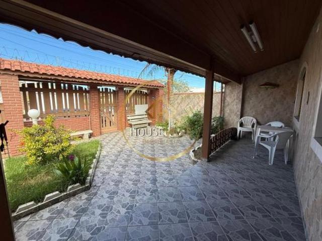 Casa Térrea 2 dormitórios com Edícula, Golfinho, Caraguatatuba