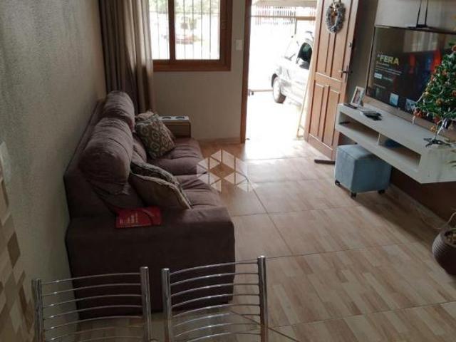 Casa térrea, 2 dormitórios com piscina e churrasqueira bairro São José