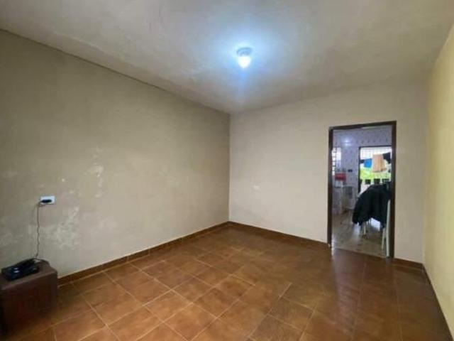 Casa térrea 2 Dormitórios com Quintal e 2 Vagas em Santo André Vila Helena