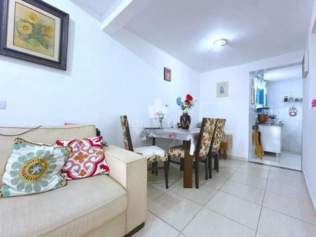 Casa térrea 2 dormitórios e 2 vagas na Ponte Rasa