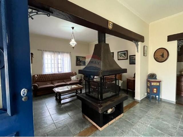 Casa Térrea 2 dormitórios para locação por R$ 7.000,00 Condomínio Flamboyant Atibaia SP