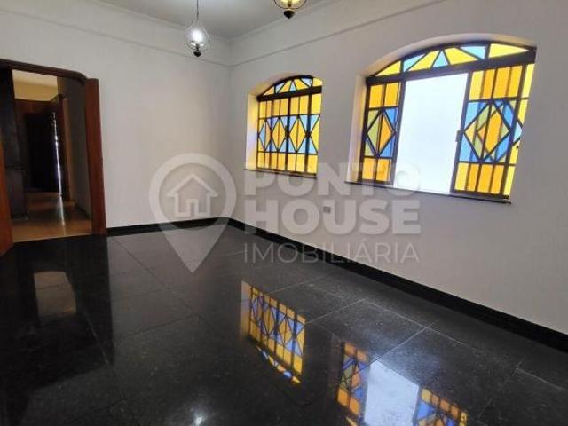 Casa térrea 2 dormitórios, suíte, escritório, 3 vagas à venda no Jardim da Saúde