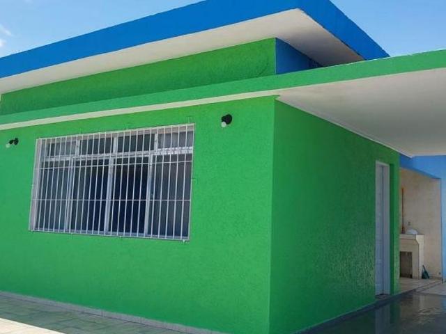 Casa térrea 2 dormitórios sendo 1 suíte no bairro Caiçara