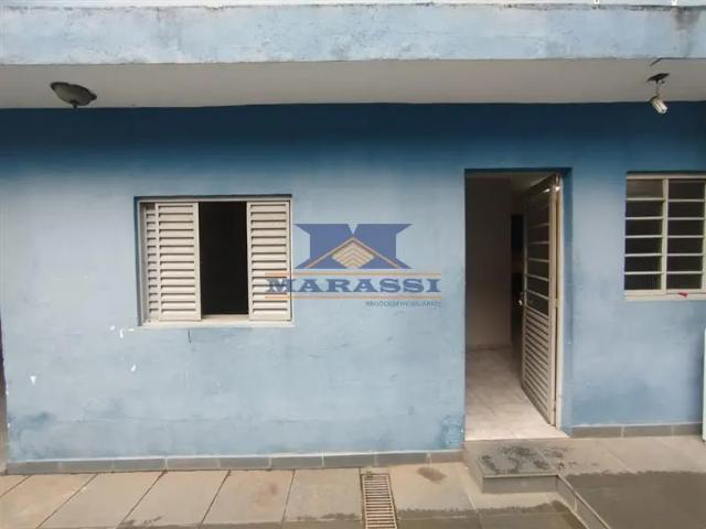 Casa Térrea, 2 Dorms para Alugar, por R$ 1.400,00