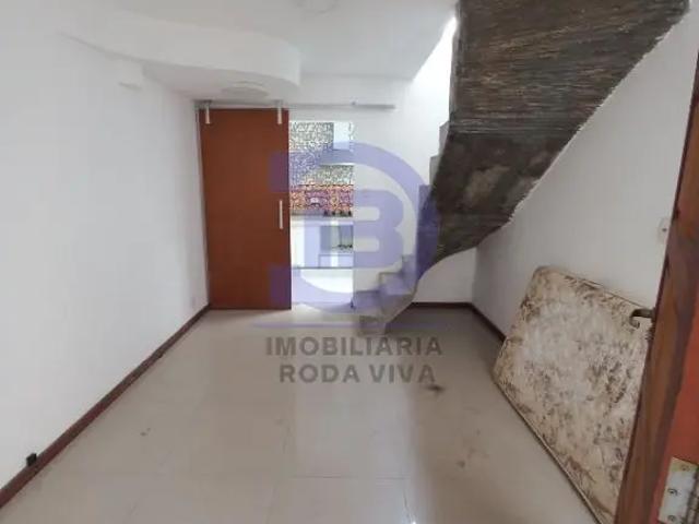 Casa Térrea, 2 Dorms para Alugar, 45 m² por R$ 1.400,00