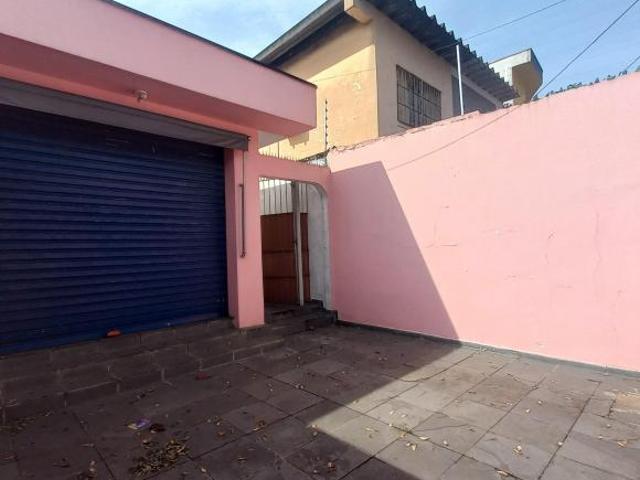 CASA TERREA, 2 QUARTOS  1 SUITE, 2 BANHEIROS 2 VAGAS JD ESTER FL21