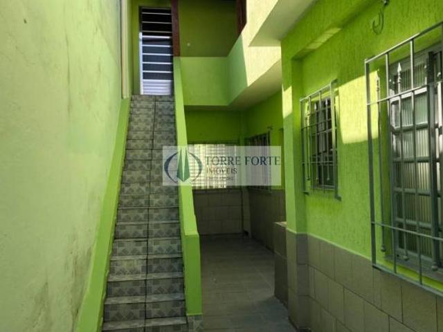 Casa térrea, 2 quartos, 2 vagas, na Vila Diva