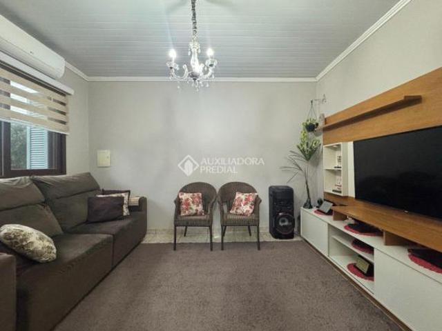 Casa térrea 2 quartos com 125,86m² privativos bairro Igara