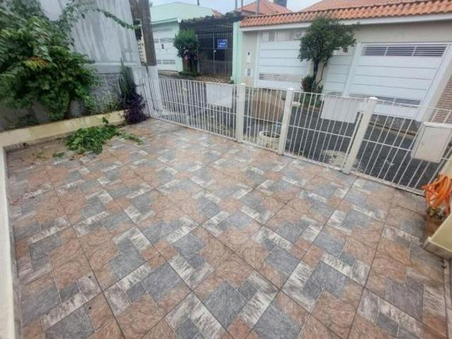 Casa Térrea 2 Quartos e 1 vaga de Garagem, Confira !