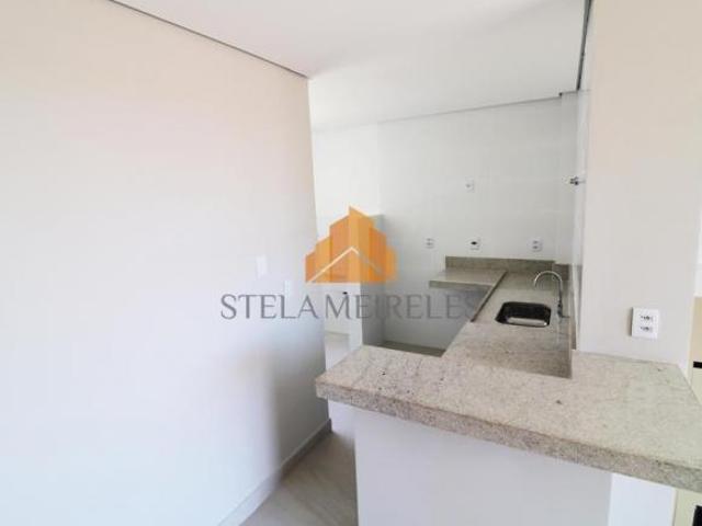 casa térrea, 2 quartos, suíte,2 vagas de garagem, bairro Espirito Santo