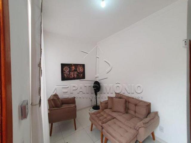CASA TERREA 2 QUARTOS SENDO 1 SUITE LOPES DE OLIVEIRA
