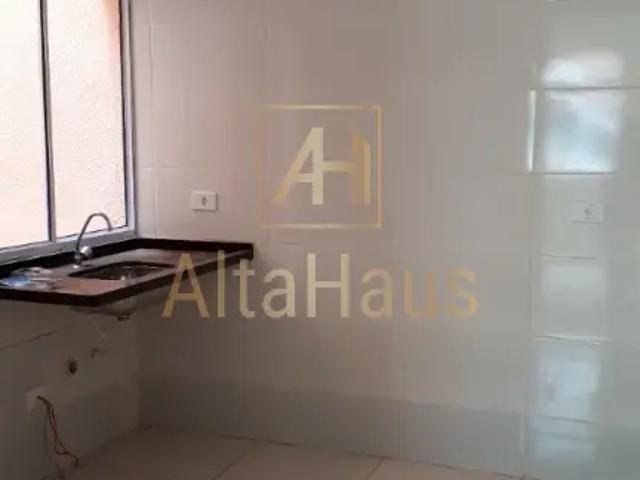 Casa Térrea, 2 Quartos para Alugar, 45 m² por R$ 2.000,00