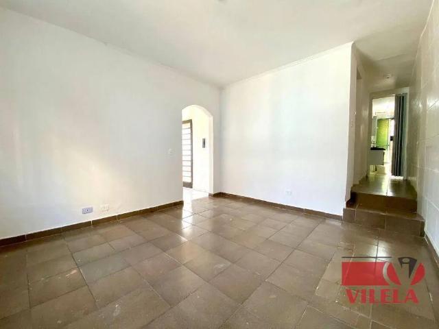 Casa Térrea, 2 Quartos para Alugar, 60 m² por R$ 1.400,00
