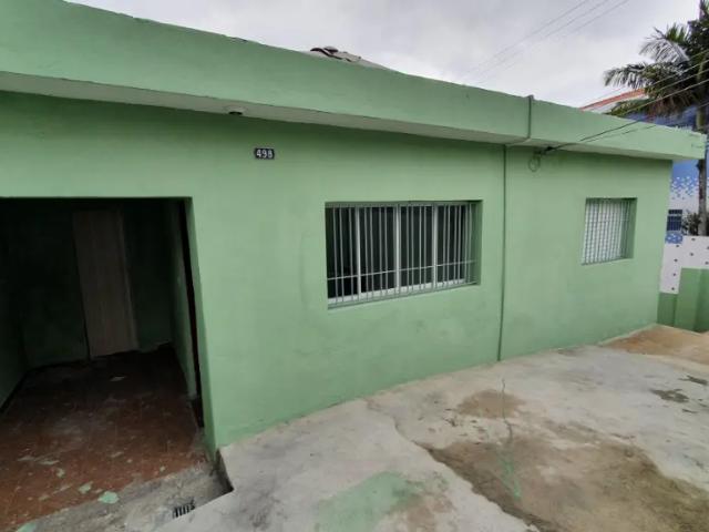 Casa Térrea, 2 Quartos para Alugar, 60 m² por R$ 2.210,00