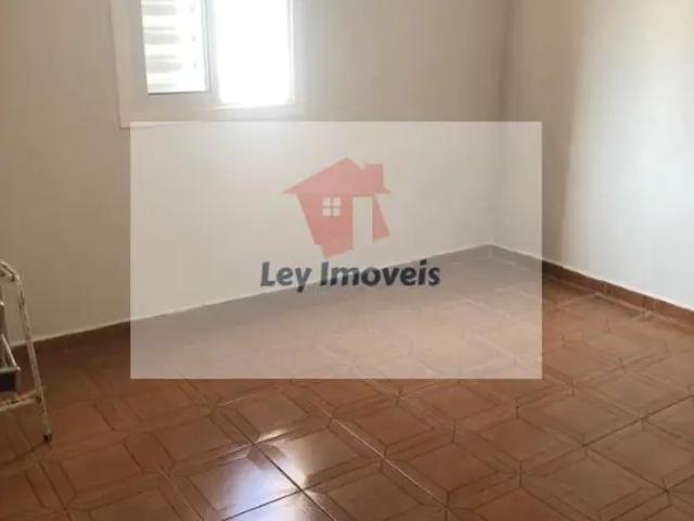 Casa Térrea, 2 Quartos para Alugar, 80 m² por R$ 2.200,00