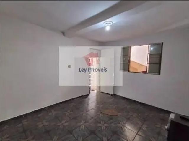 Casa Térrea, 2 Quartos para Alugar, 85 m² por R$ 1.500,00