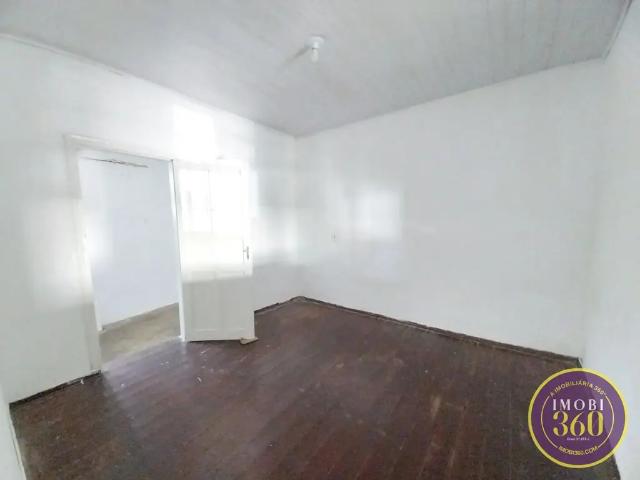 Casa Térrea, 2 Quartos para Alugar, 90 m² por R$ 1.500,00