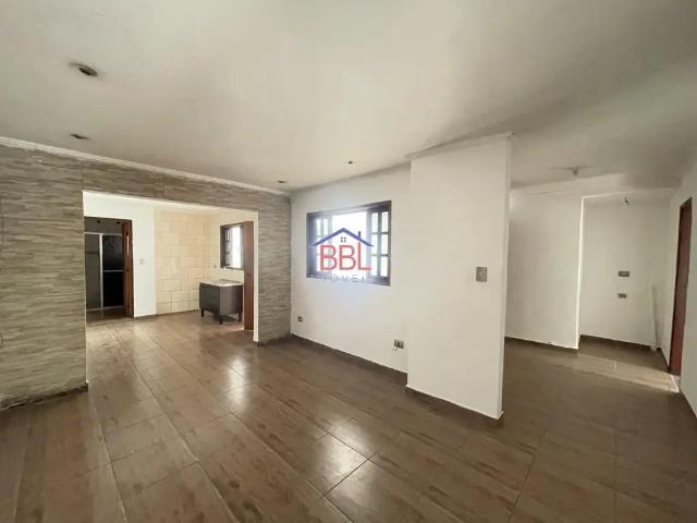 Casa Térrea, 2 Quartos para Alugar, por R$ 1.600,00