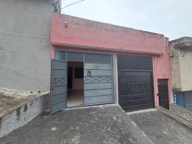 Casa Térrea, 2 Quartos para Alugar, por R$ 1.700,00